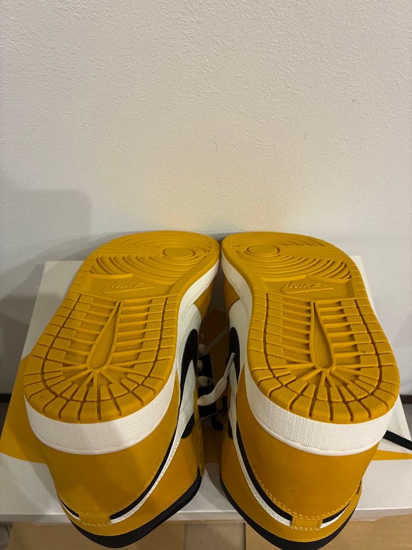 シューズ(男性用) Nike Air Jordan 1 High OG Yellow Ochre