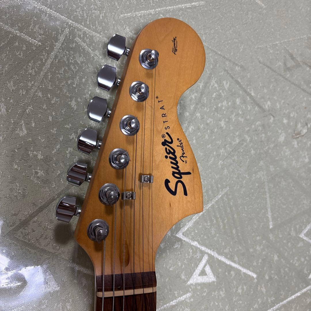 Squier Afinity STRAT(ネックを外して発送)