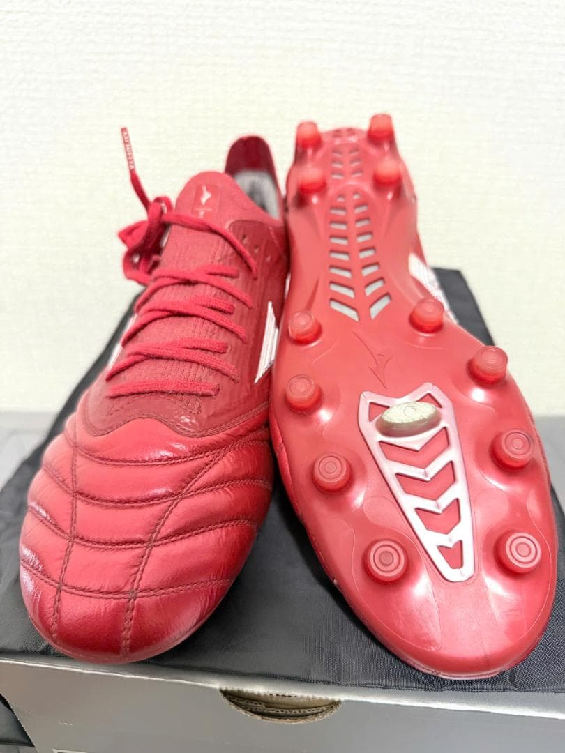 新品 ミズノ サッカースパイク モレリアネオ3 β JAPAN 赤白 27.5