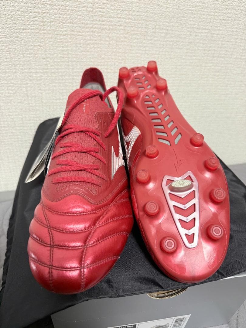 新品 ミズノ サッカースパイク モレリアネオ3 β JAPAN 赤白 27.5