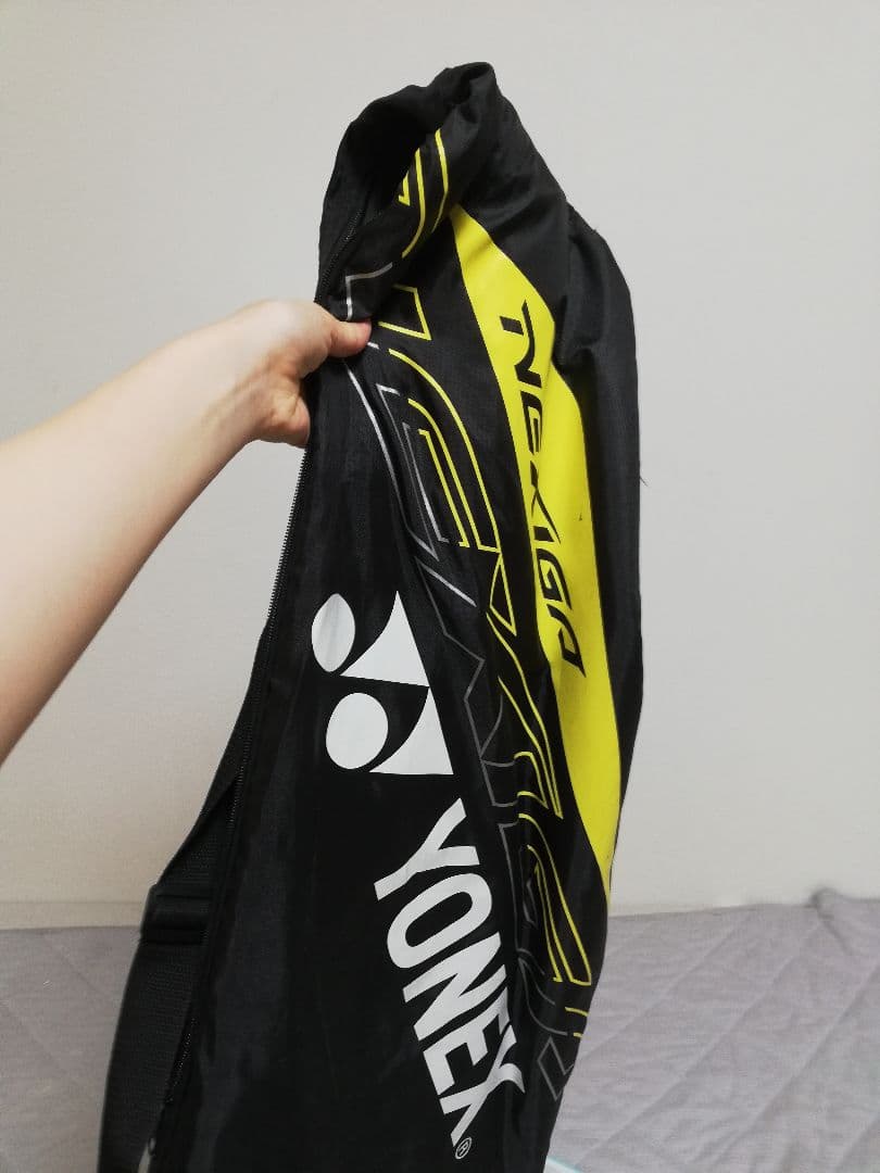テニスラケットYONEX
