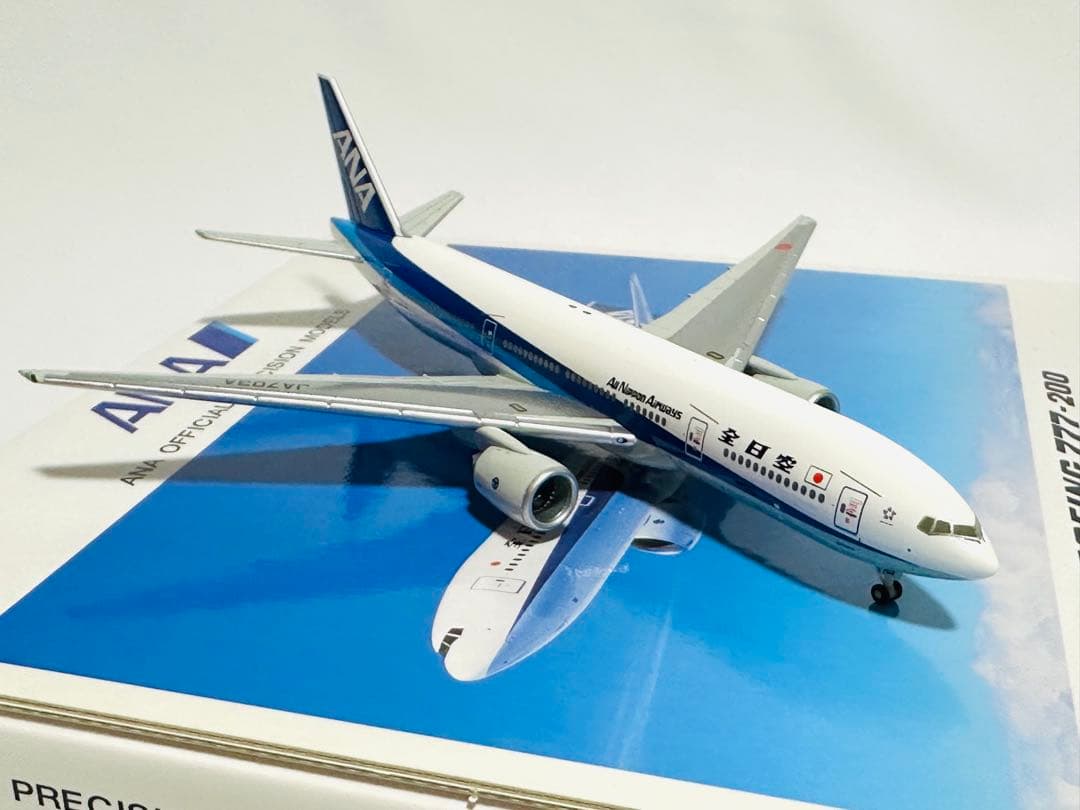 1/400 ANA 777-200 全日空商事 NH40023