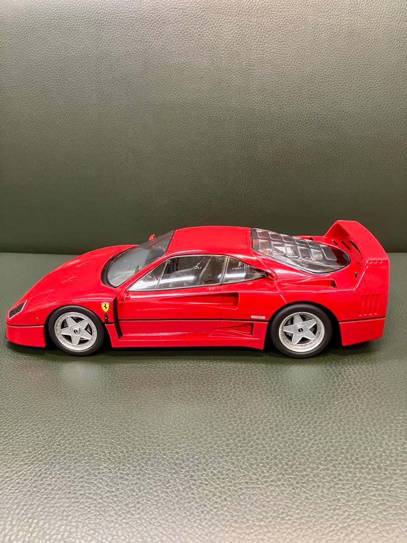 ゆ*プ様 Ferrari F40 ミニカー KK-SCALE 1/18 赤