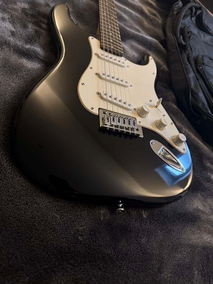 美品 Squier affinity STRATOCASTER