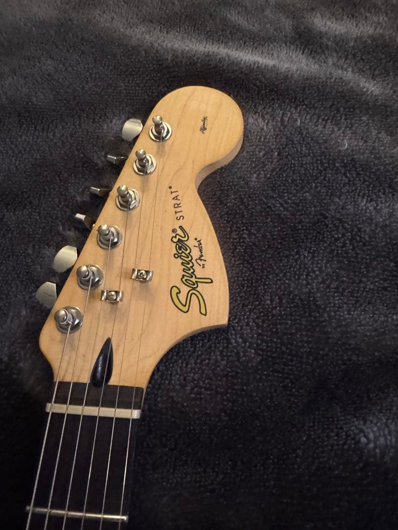 美品 Squier affinity STRATOCASTER