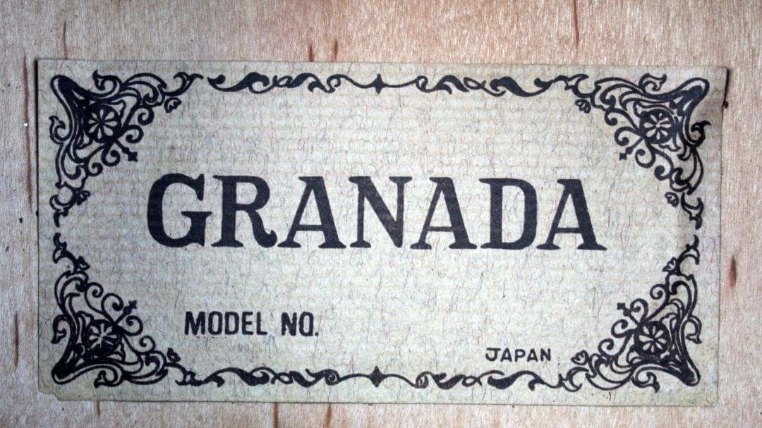 1970年代に日本の松本のマツモクで製造されたGranada J200モデル