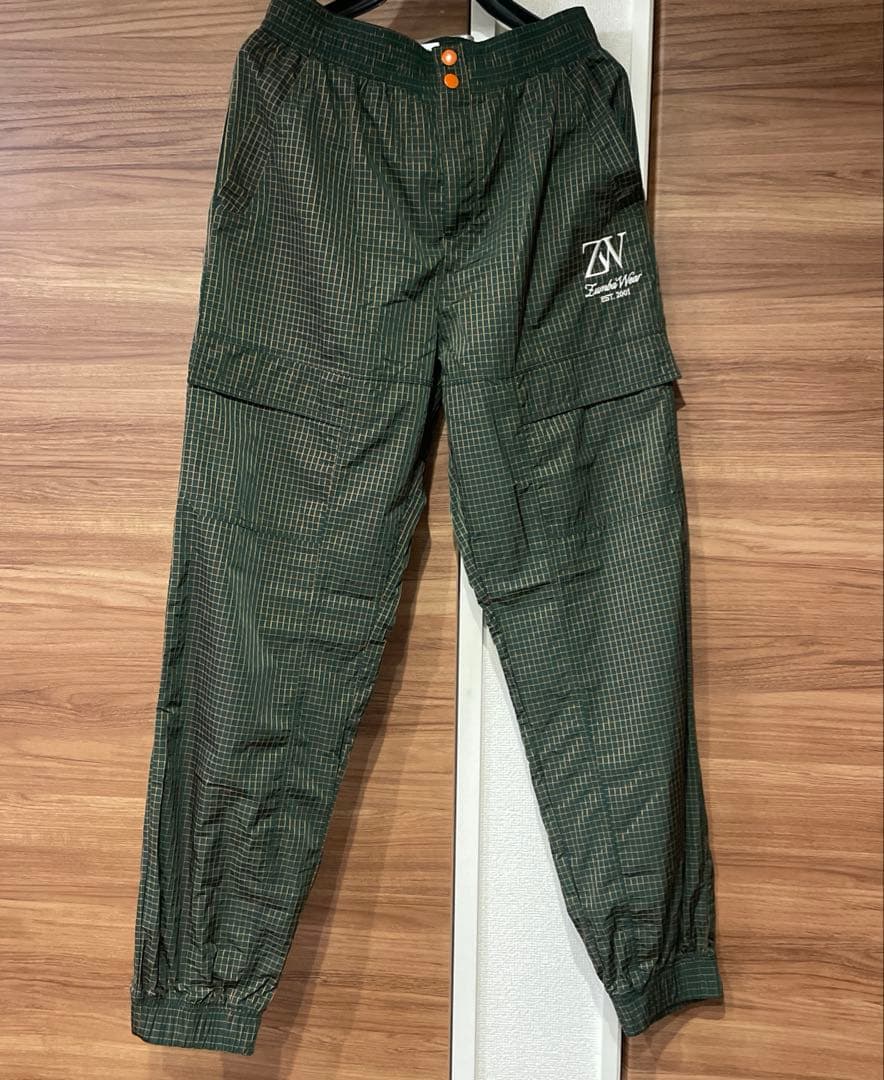 【値下】ZUMBA Class of 2001 Cargo Pants Sサイズ