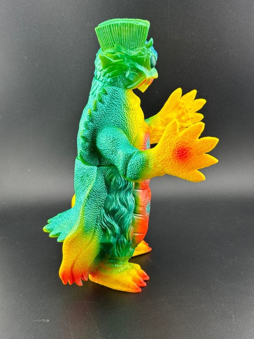 【中古品】25.ドラゴリー　イエロー　蛾超獣　BANDAI 円谷プロ