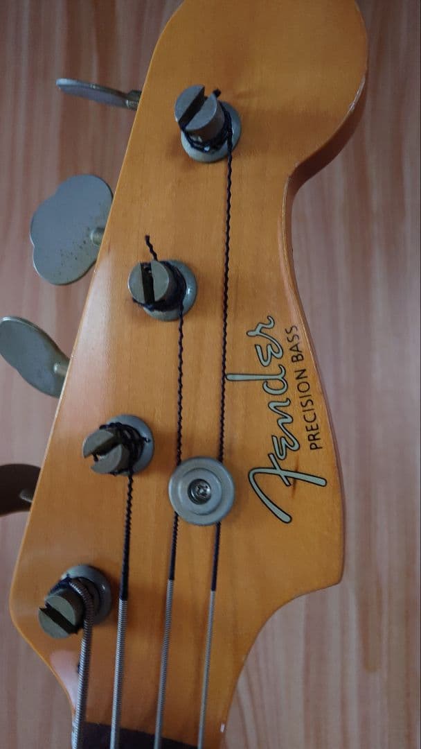 Fender Precision Bass ヴィンテージ 93年〜94年