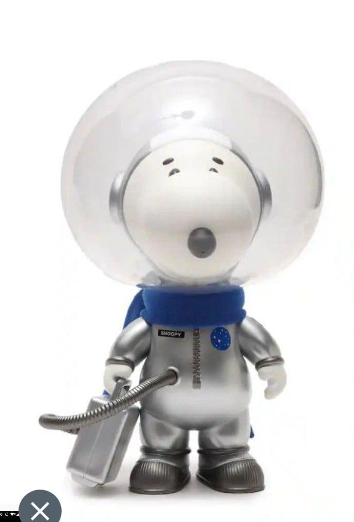 atmos限定150体 SNOOPY SILVER SPACESUIT
