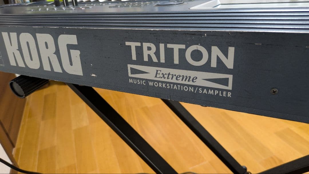 最終価格 KORG TRITON Extreme 76 +ケース&ペダル付