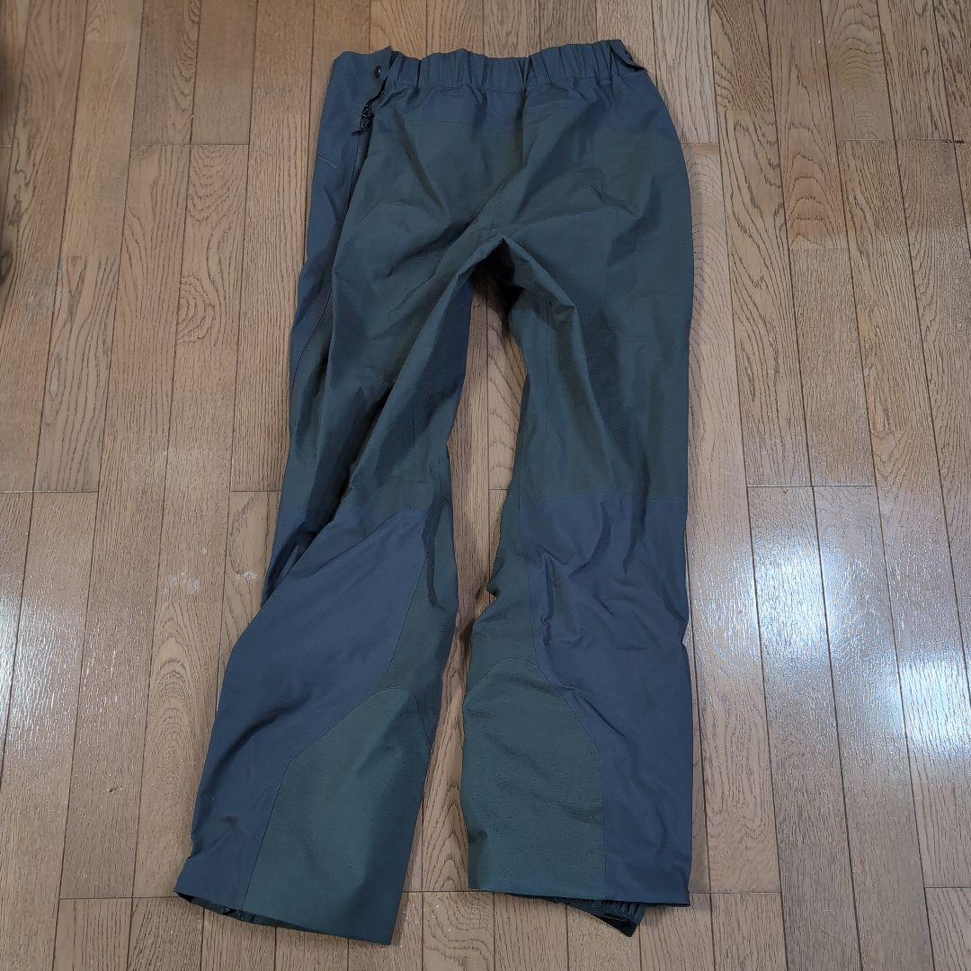 新品　patagonia トリオレットパンツ M グレー　ゴアテックス