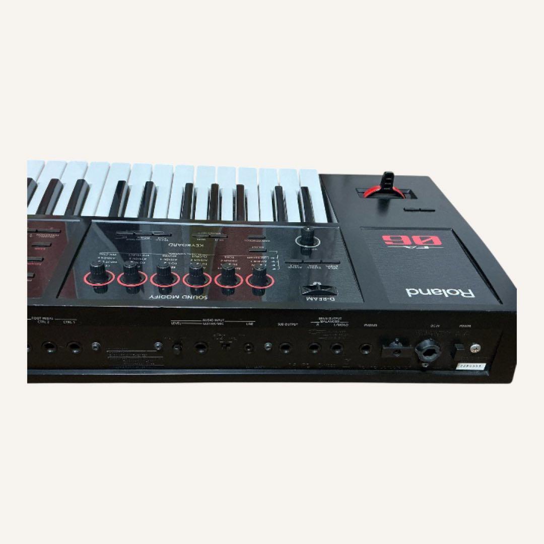 【値下げ中】Roland FA-06 シンセサイザー