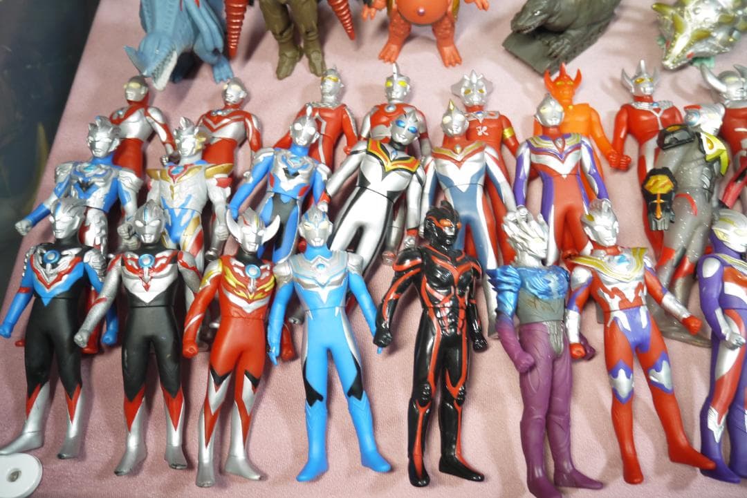 ウルトラヒーローシリーズ500　ウルトラ怪獣シリーズ500　ソフビ　121体