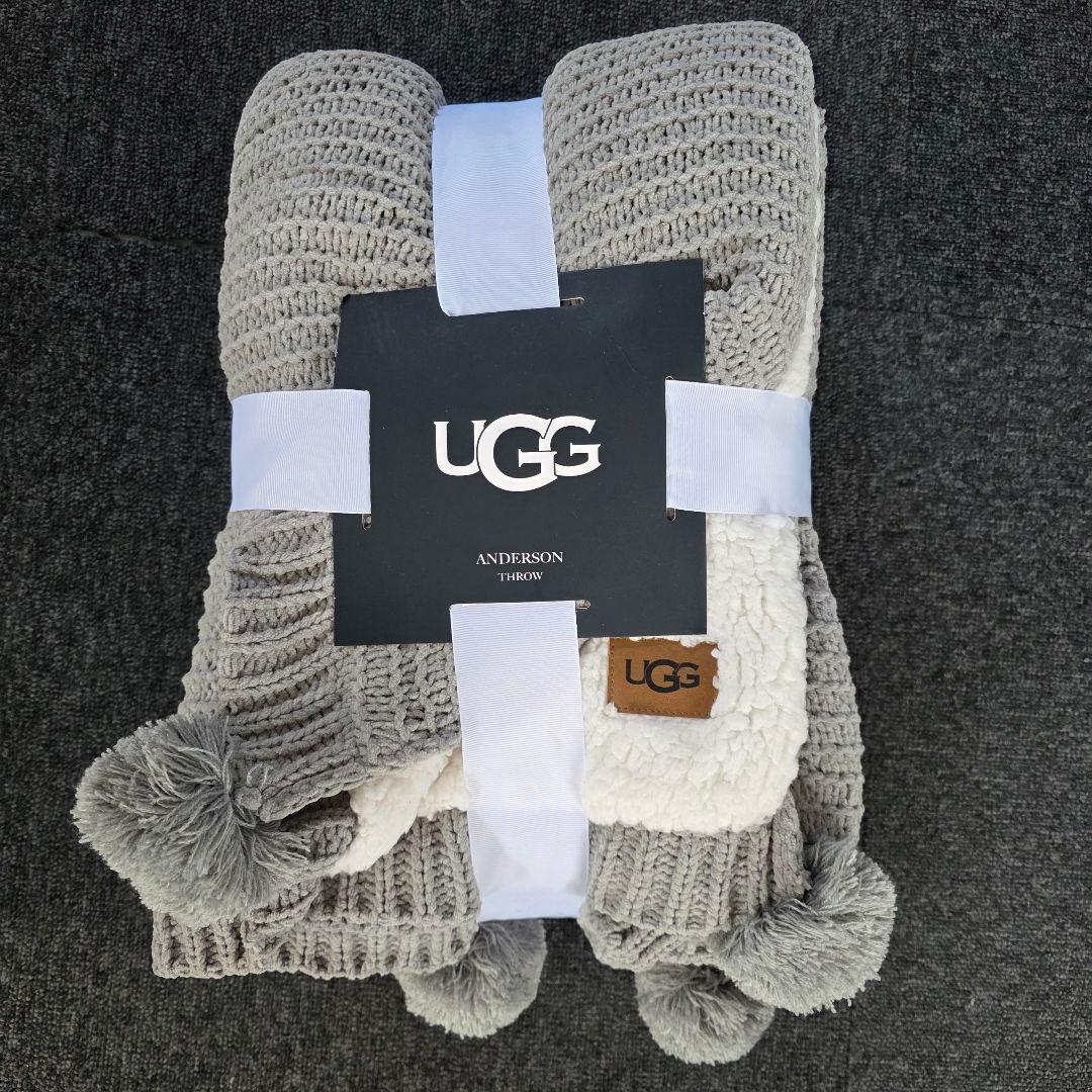 UGG　ブランケット　リバーシブル　グレー