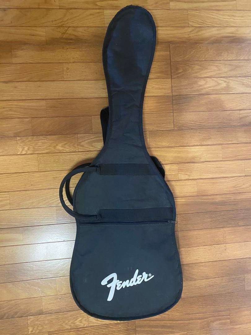 Fender ストラトギター