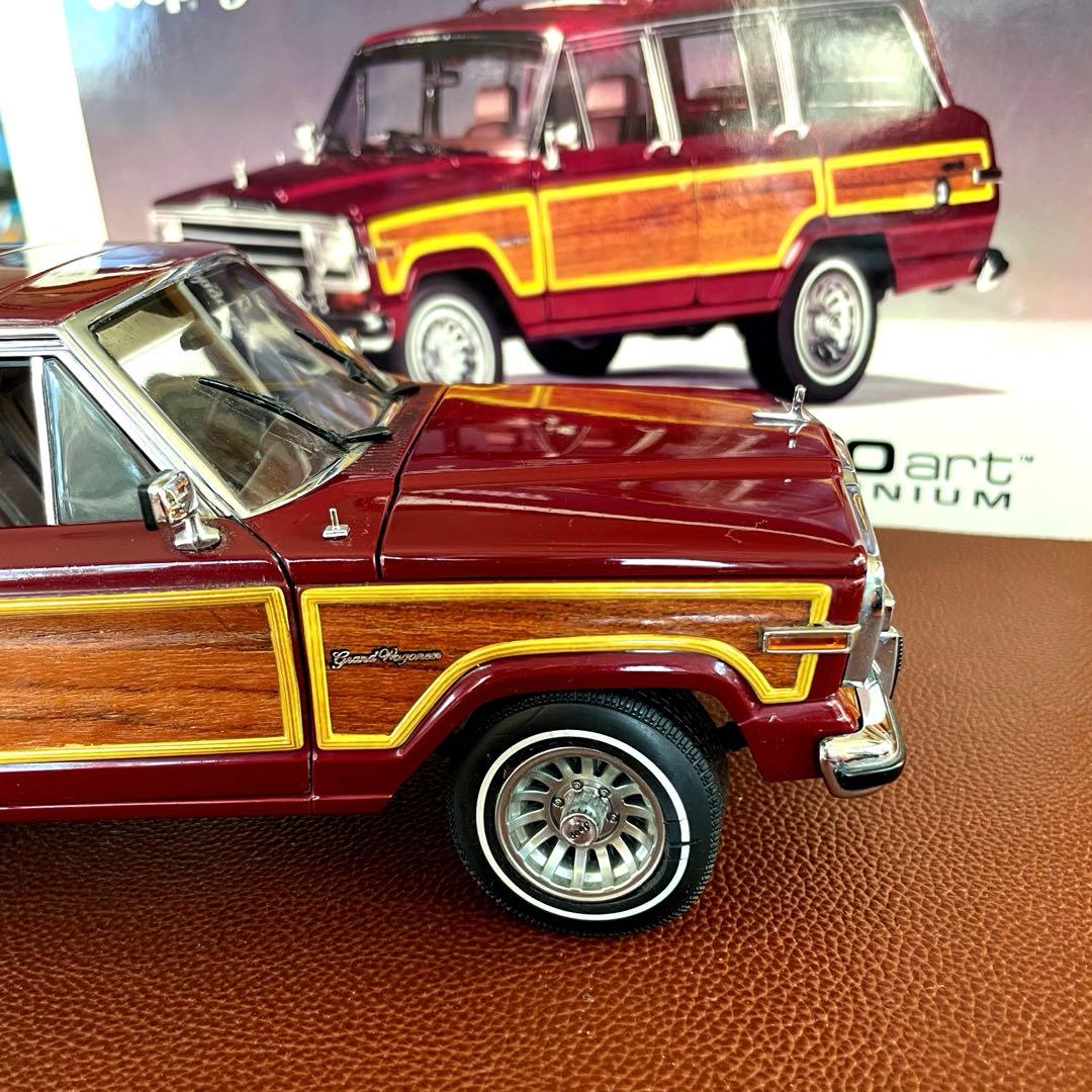 ジープ　グランドワゴニア　Grand Wagoneer AUTOart　1/18