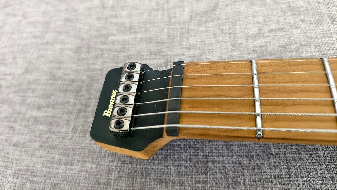 ​【美品】Ibanez Q52PB-ABS ヘッドレスギター Qシリーズ