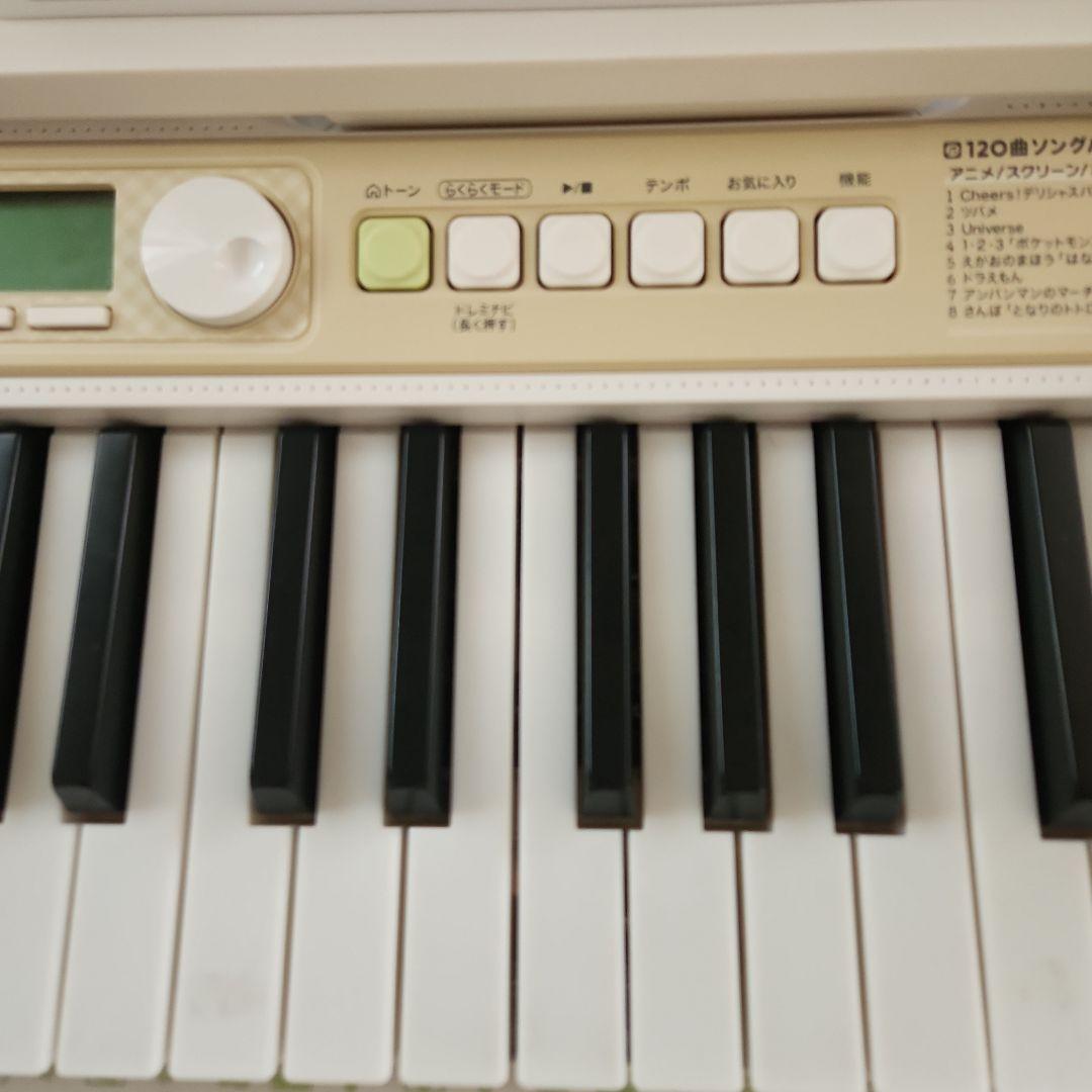 CASIO LK-325 電子キーボード 61鍵　2022年製　光ナビゲーション