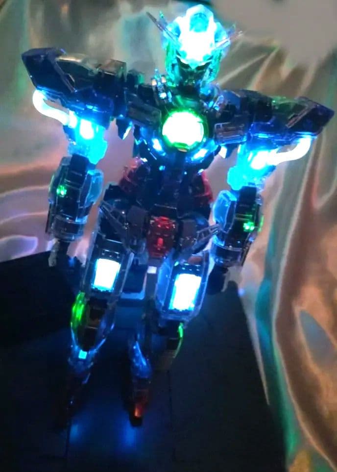 PG 1/60 ガンダムエクシア (LIGHTING MODEL)組立済LED付
