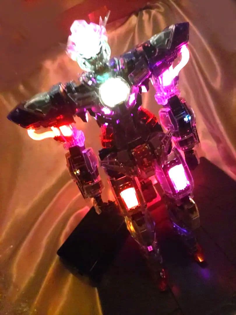 PG 1/60 ガンダムエクシア (LIGHTING MODEL)組立済LED付