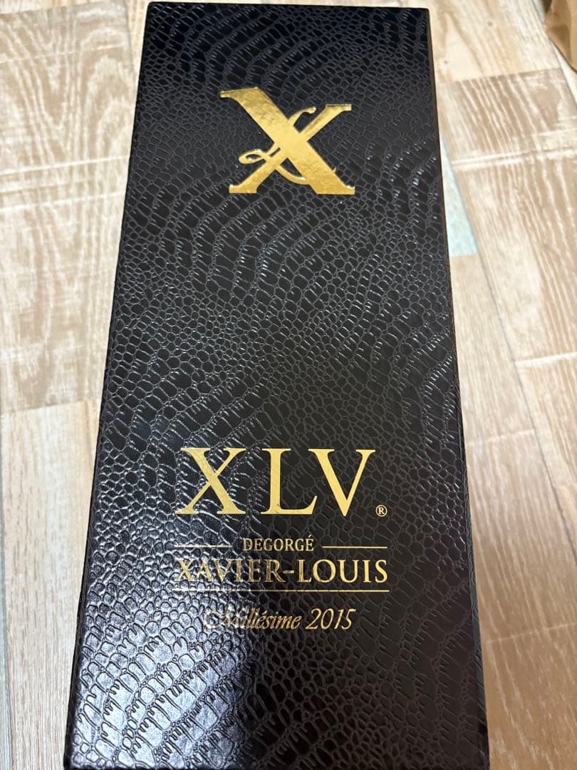 XLV シャンパーニュ　2015 ルイヴィトン　シャンパン　ワイン