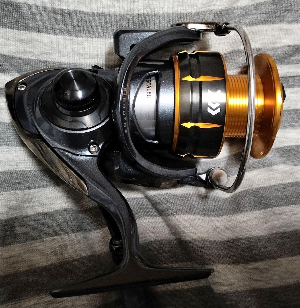 Daiwa FREAMS 4000A スピニングリール