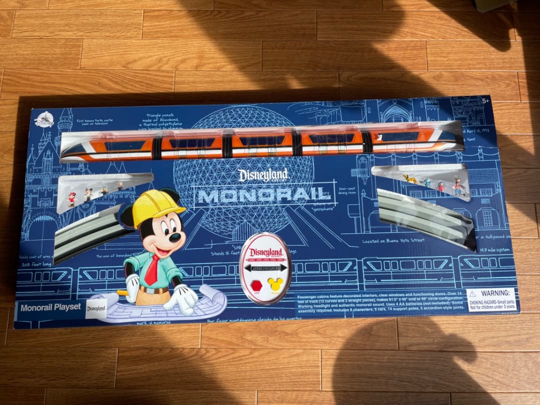 海外 ディズニー モノレール MONORAIL 2022 Disneyland