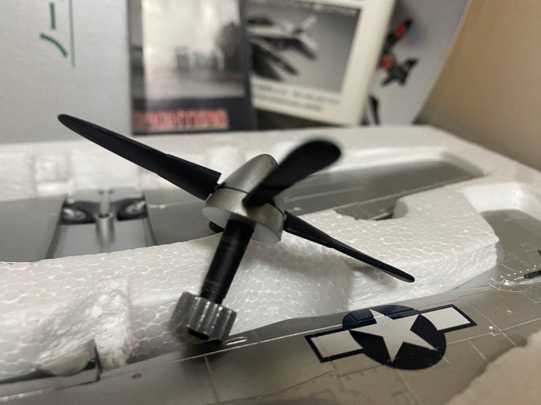 1/48 P-51D MUSTANG ノースアメリカン　マスタング