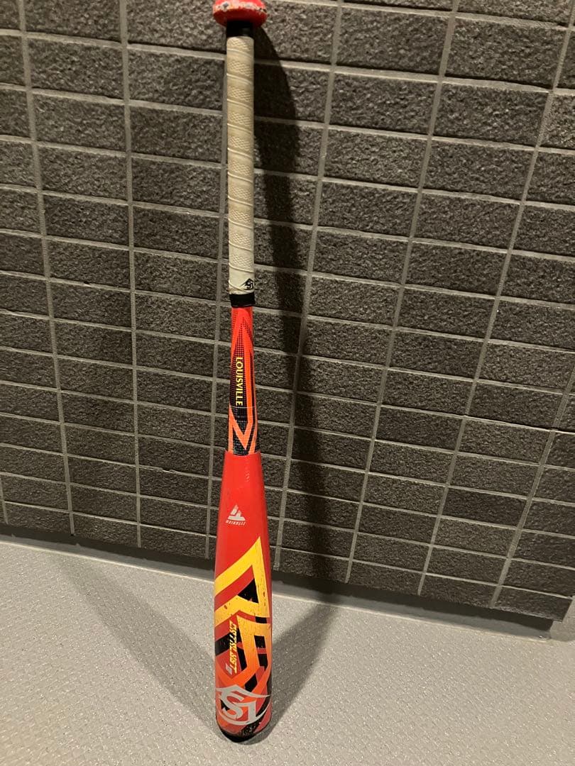Louisville Slugger 軟式カーボンバット