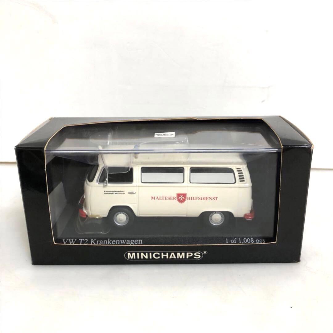 MINICHAMPS フォルクスワーゲン　T2 Krankenwagen