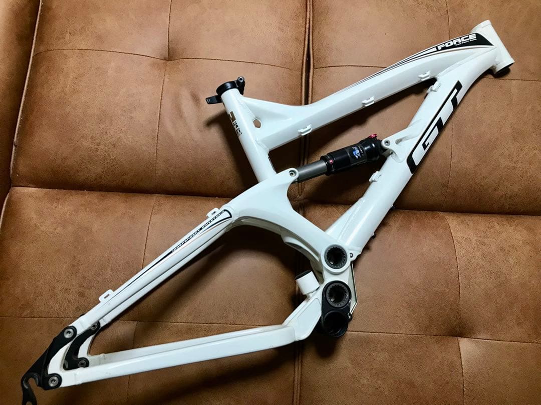 美品　GT FORCE 26インチ