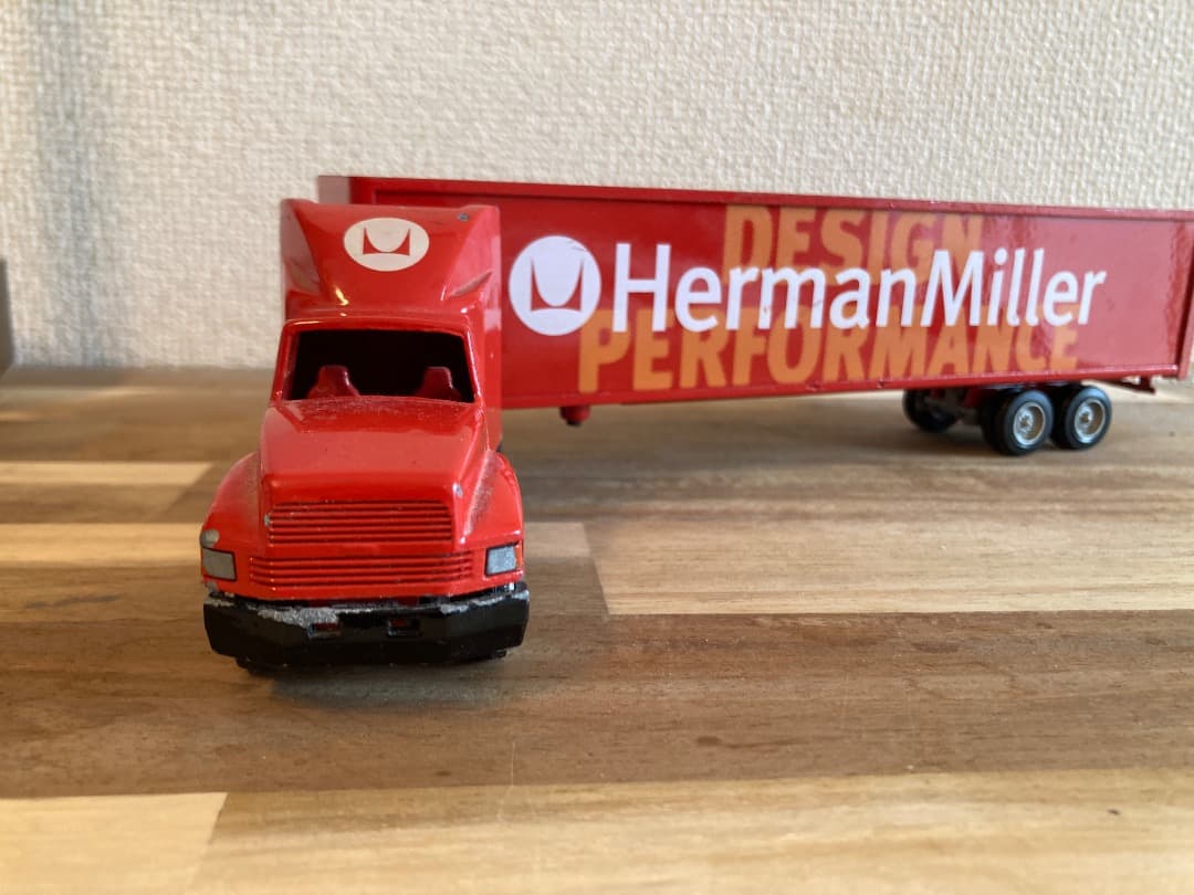 コレクション Herman Miller Truck