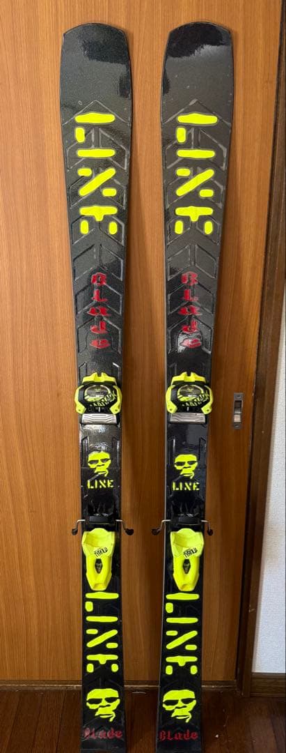 LINE BLADE W ２０−２１モデル 160cm中古 トップシートカスタム