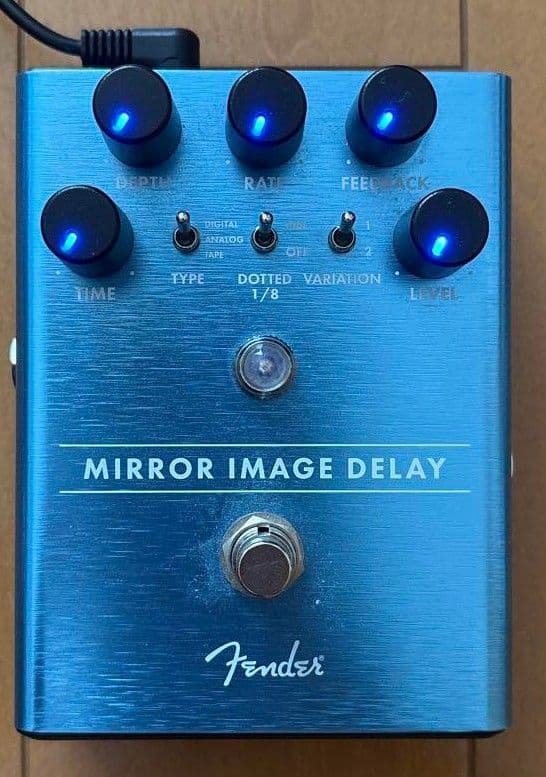 ギター Fender MIRROR IMAGE DELAY