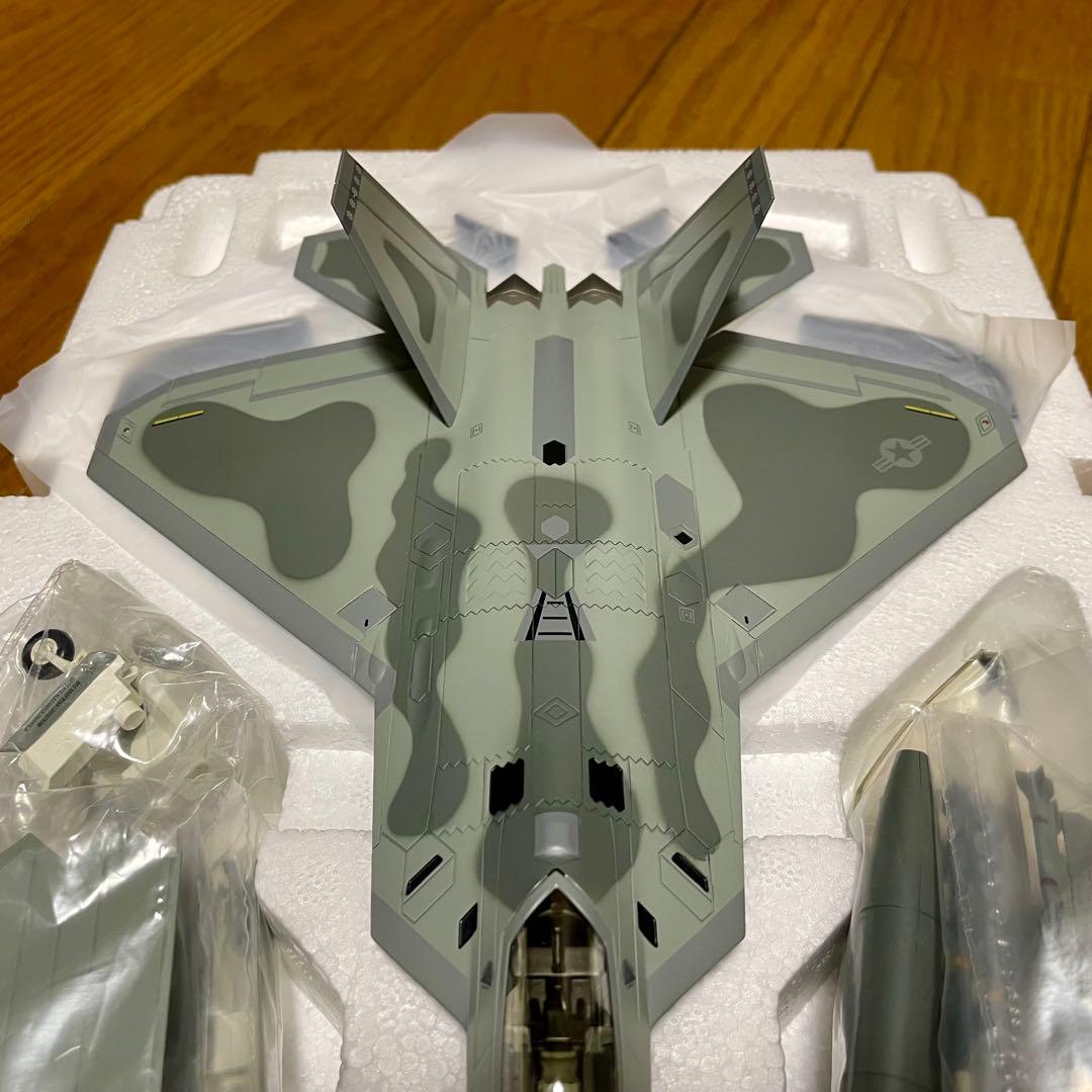 【未使用品】HOBBYMASTER F-22A RAPTOR HA2825