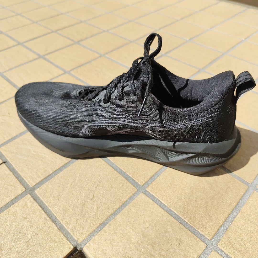 ASICS アシックス NOVABLAST 5 ワイド 28.0cm