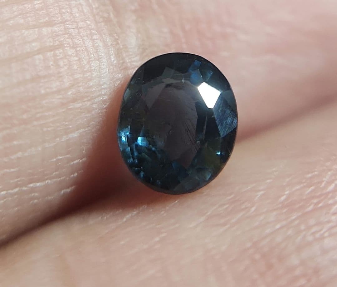 天然サファイア  0.985ct