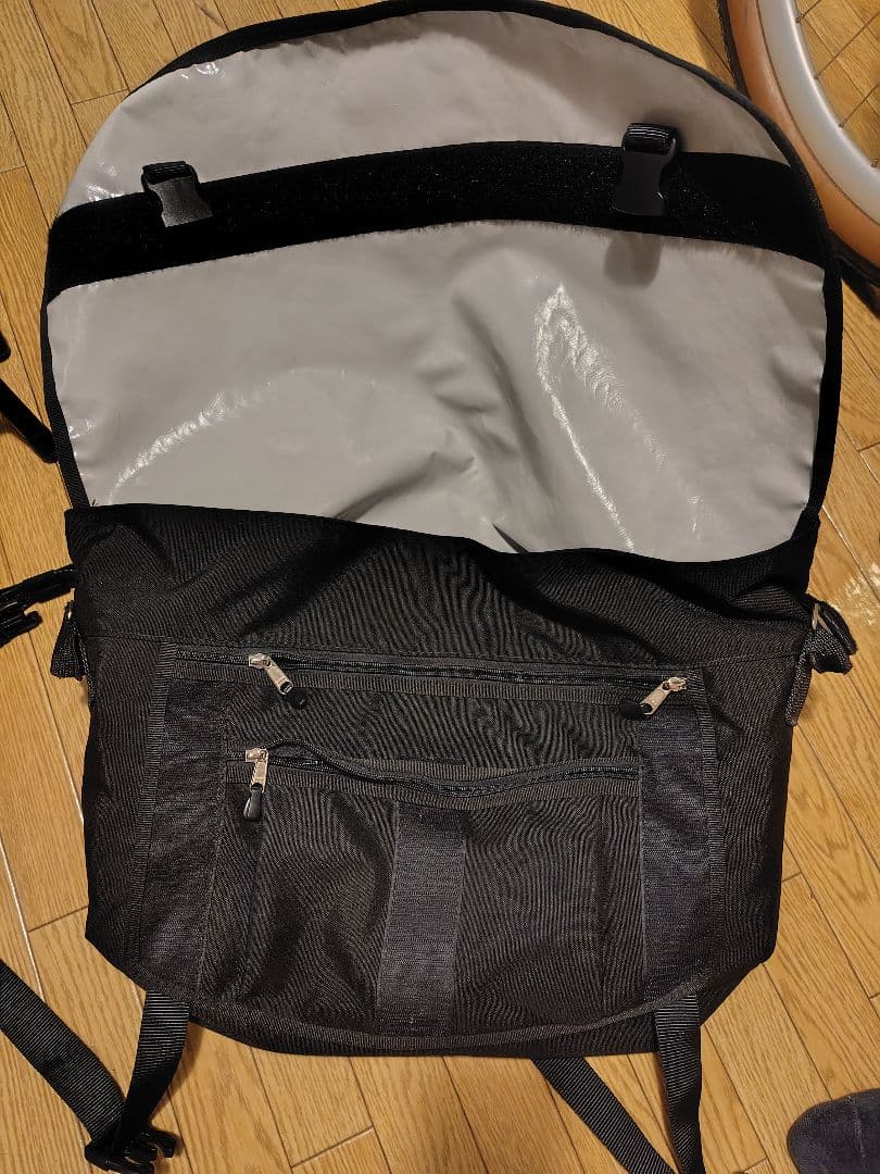 Bagaboo Standard Messenger bag L ブラック