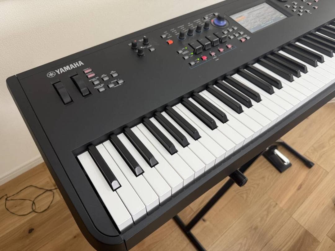 美品 YAMAHA シンセサイザー MODX8+ プラス 88鍵最高級電子ピアノ