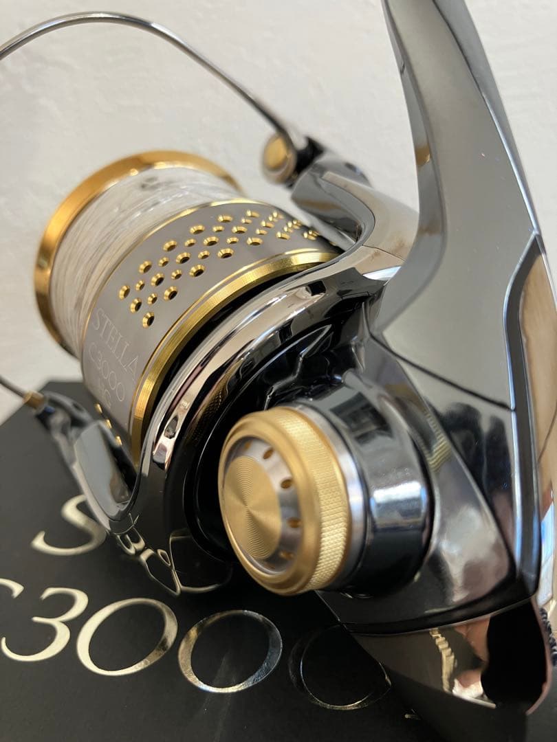 【極美品】SHIMANO STELLA C3000HG #10ステラ 2500