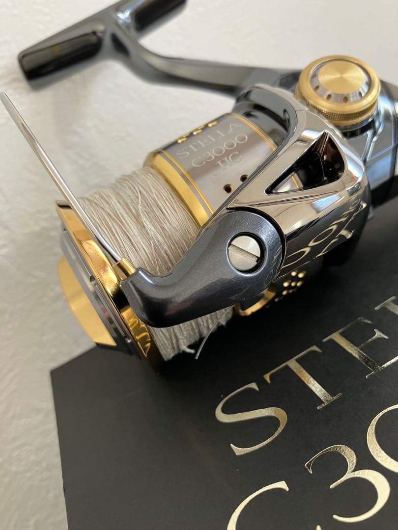 【極美品】SHIMANO STELLA C3000HG #10ステラ 2500
