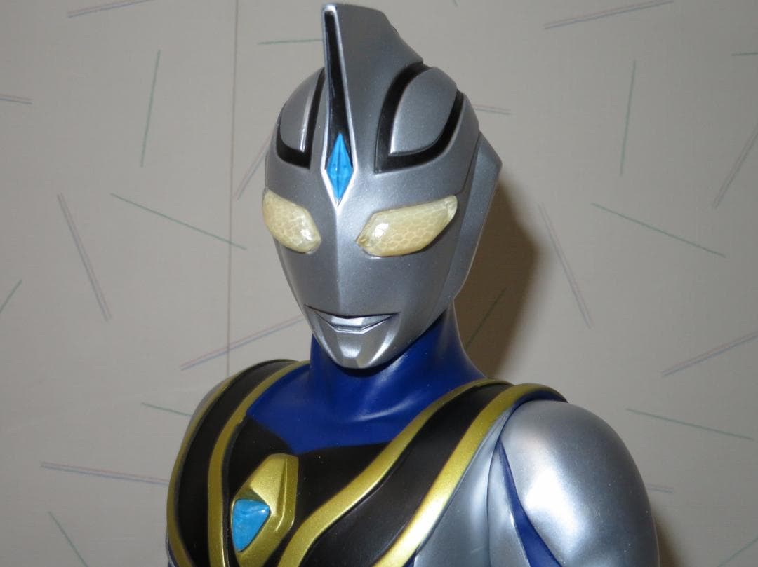ウルトラマンアグル（Ｖ２）フィギュア　京本コレクション