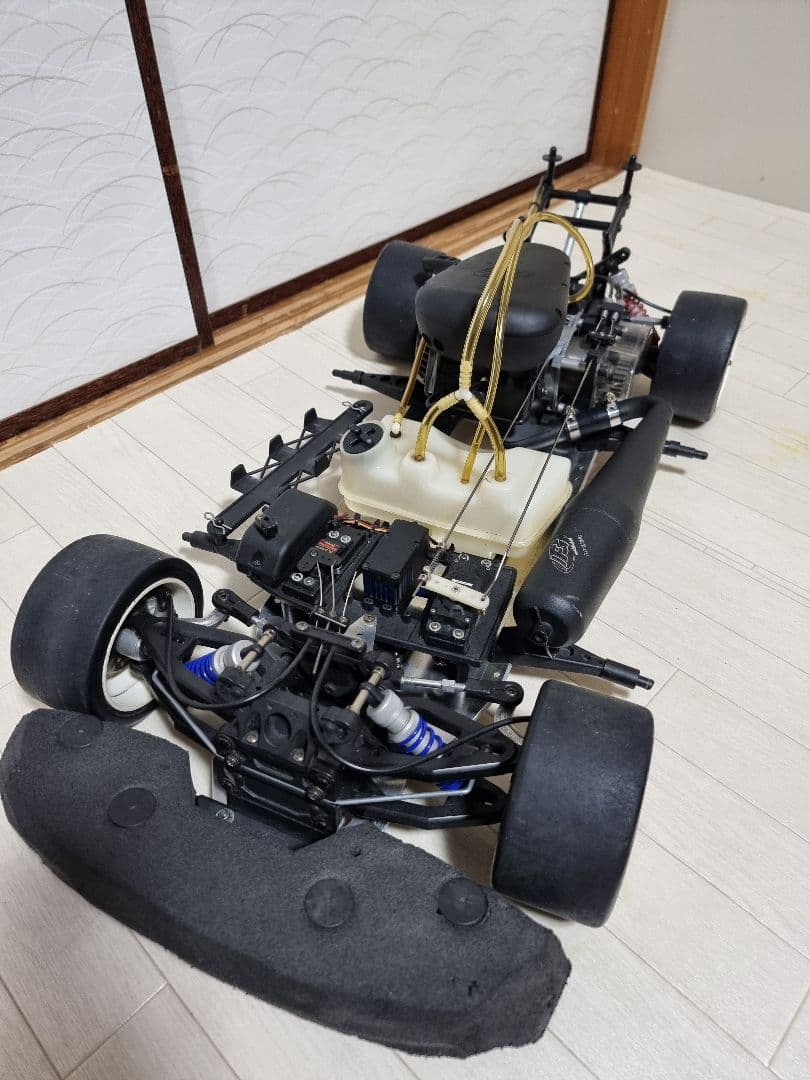 FG 1/5スケール全長90センチ 2ストエンジン23cc
