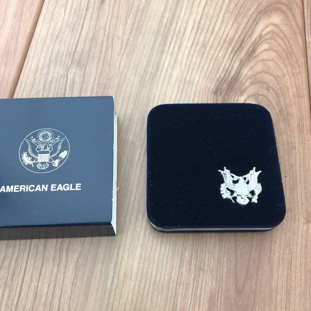 AMERICAN  EAGLE 