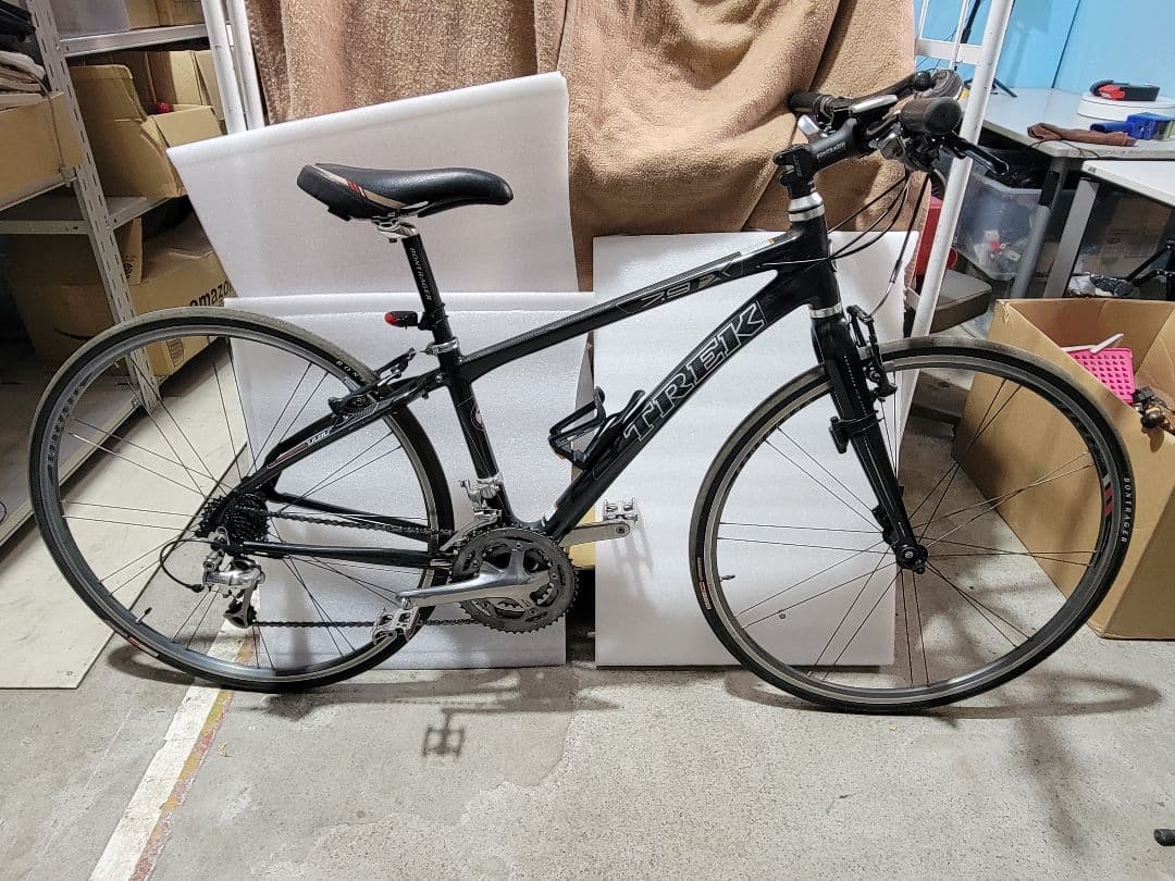 TREK 7.9FX フルカーボンクロスバイク中古品