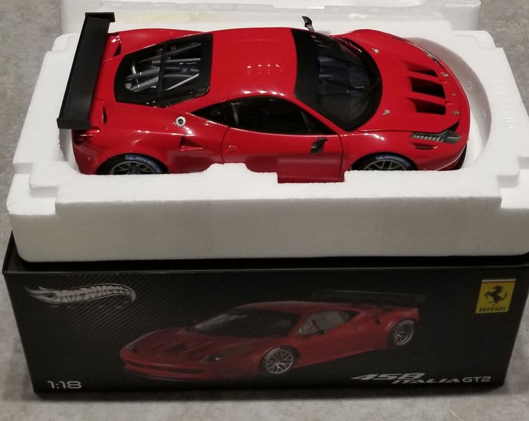 1/18 HOTWHEELS ELITE フェラーリ458 ITALIA GT2