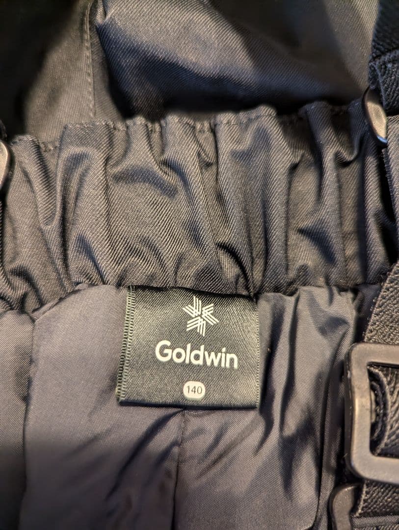 【美品】Goldwin 140サイズ 上下セット