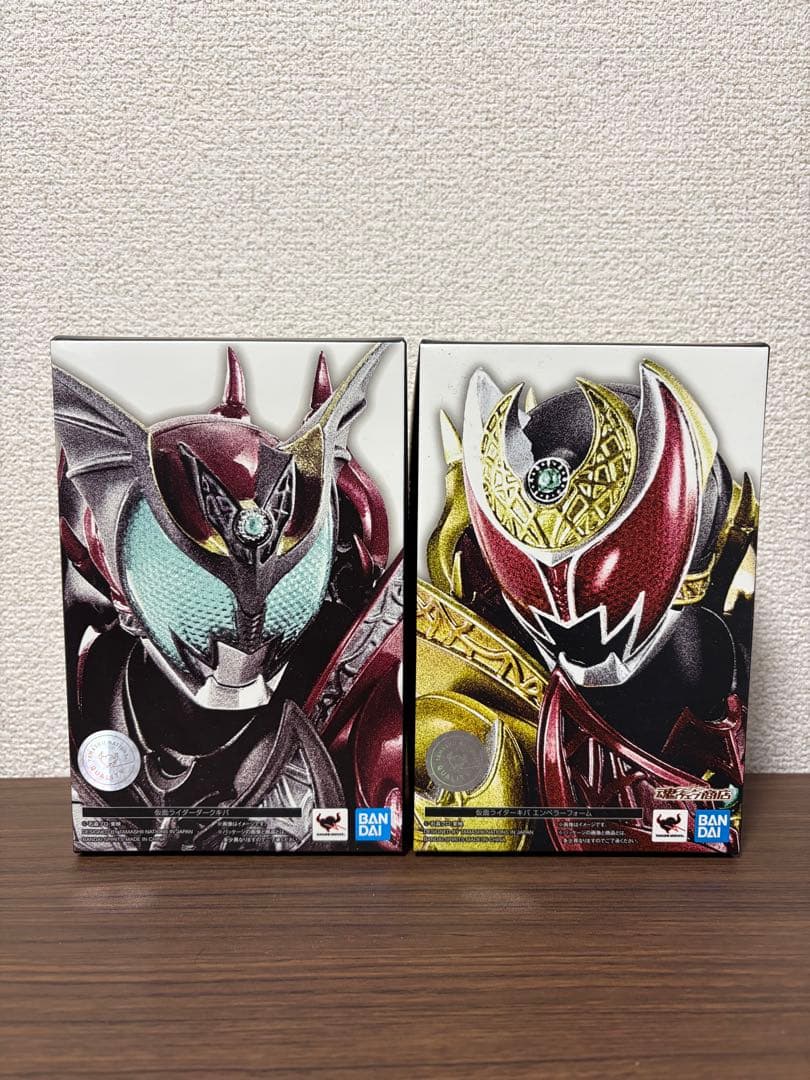【最安値】真骨彫製法 仮面ライダーキバエンペラーフォーム＆仮面ライダーダークキバ