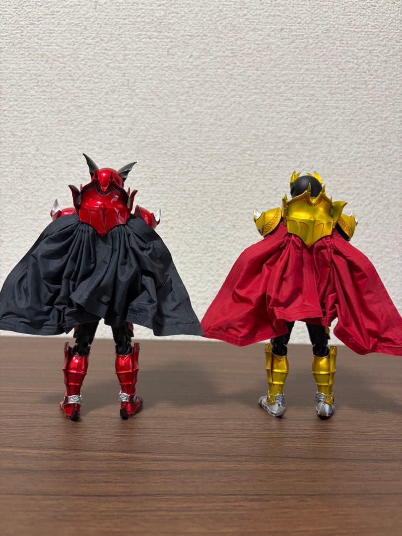 【最安値】真骨彫製法 仮面ライダーキバエンペラーフォーム＆仮面ライダーダークキバ